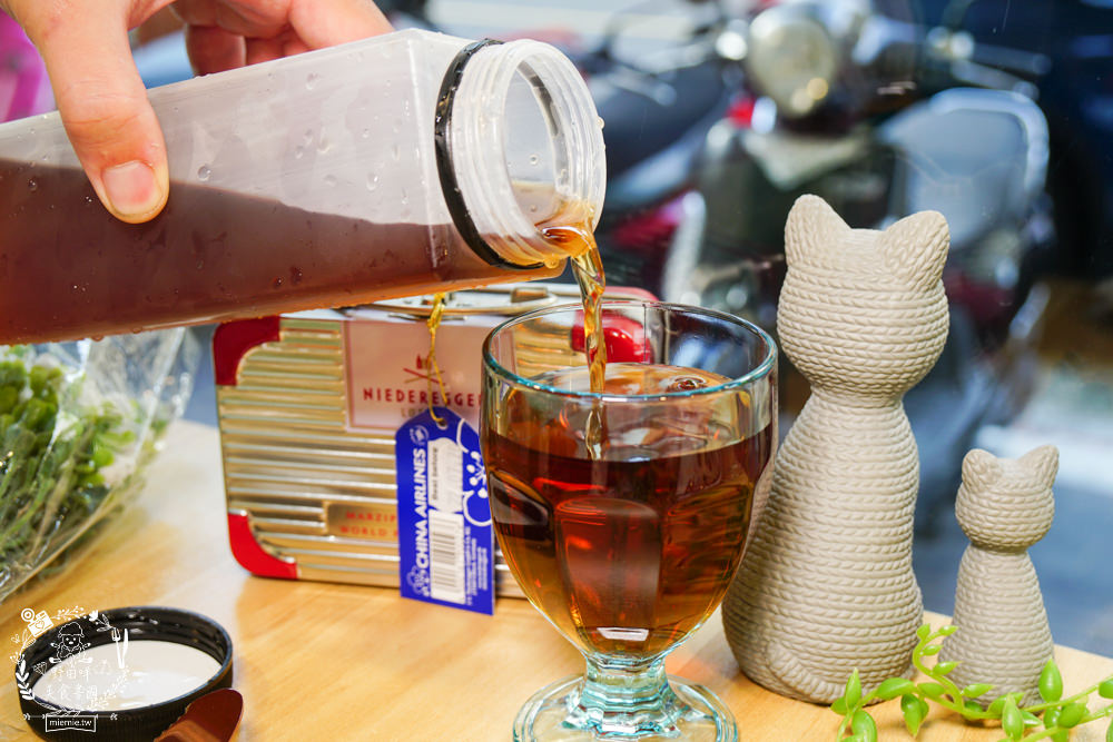 高雄[烘哄Lively Baking]隱藏在巷弄的鬆餅甜點!超多口味的人氣司康!銅板價甜點不提早買就吃不到囉~ – 野田咩的美食書國